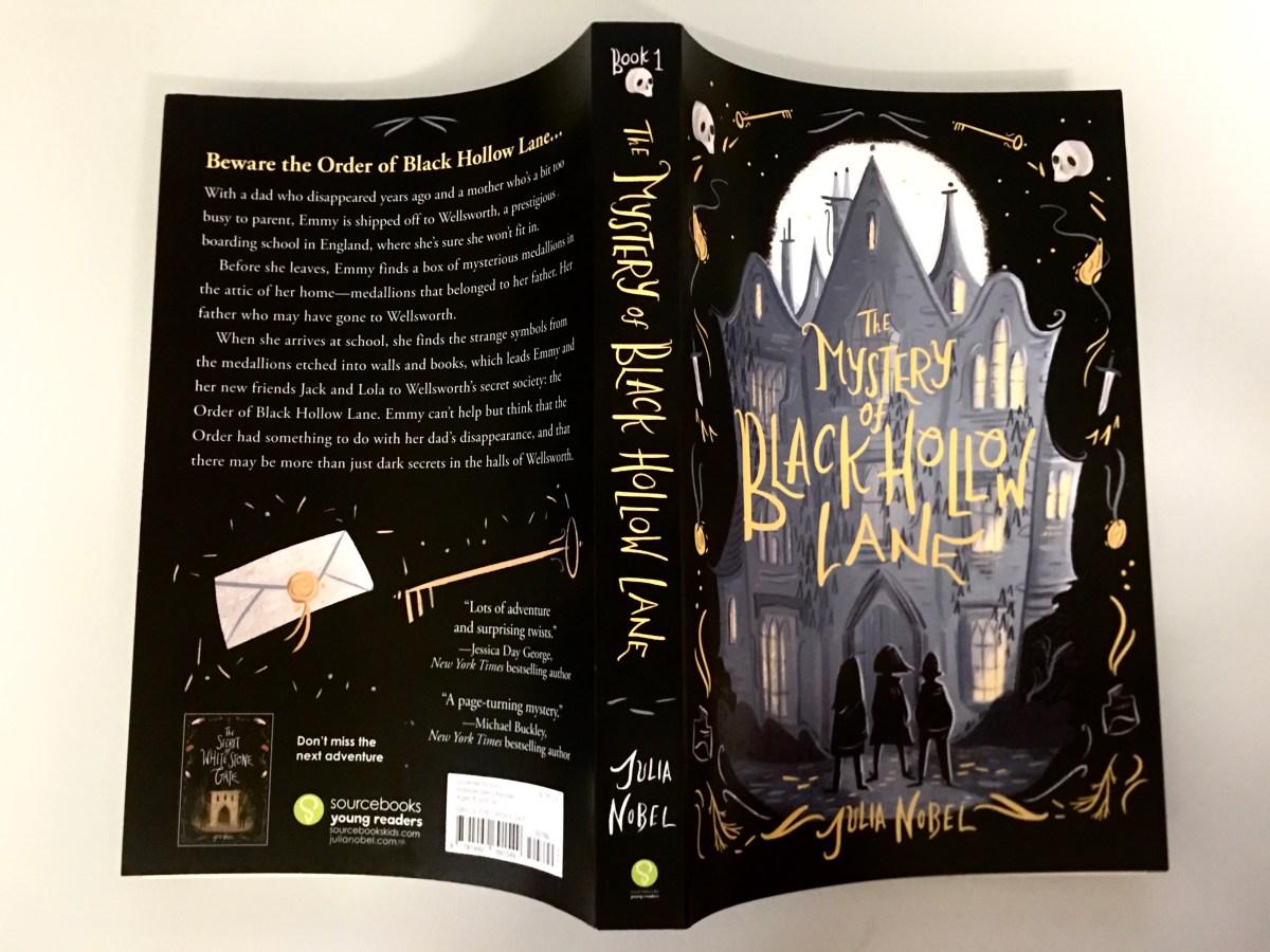 The Mystery of Black Hollow Lane, Julia Nobel – Printed Pages and Coffee